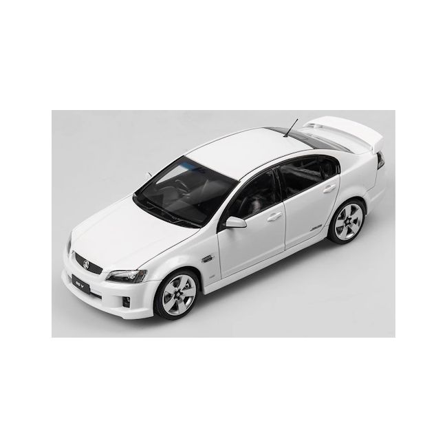 1:18 Authentic Collectibles Holden VE Commodore SS V - Heron White