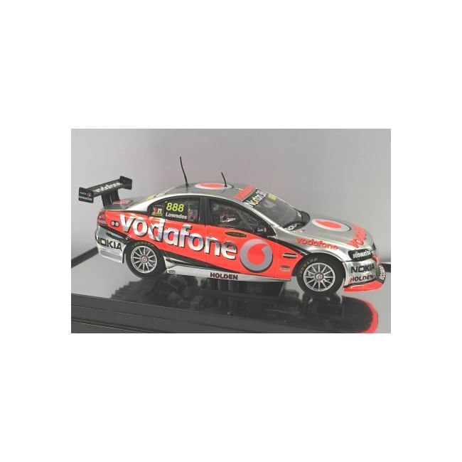 1:43 Classic Carlectables 2010 Craig Lowndes Team Vodafone VE Commodore ...