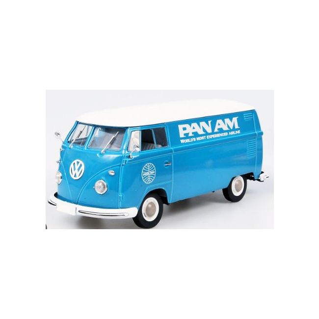 1:24 M2 Machines 1960 VW Delivery Van Pan Am